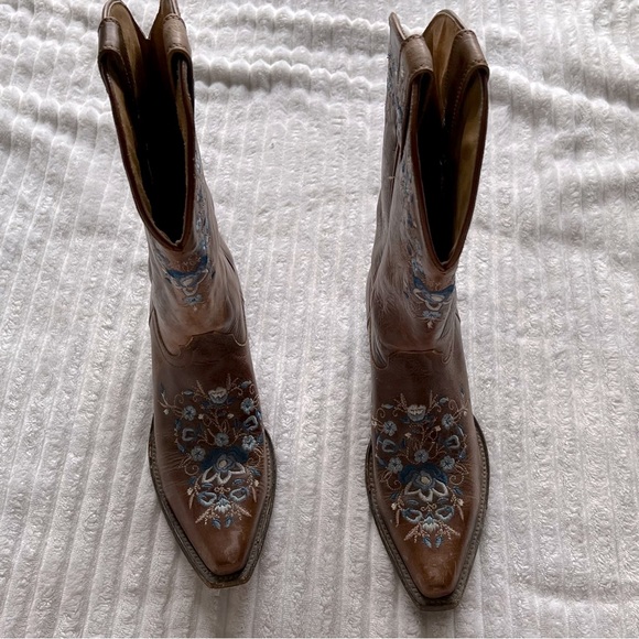 Shyanne | Shoes | Shyanne Cowboy Boots With All Leather And Blue Lace ...